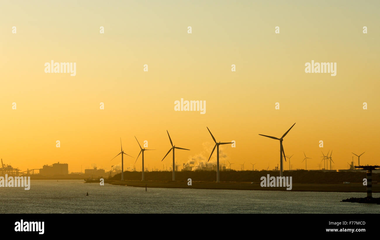 Major seaport hi-res stock photography and images - Alamy