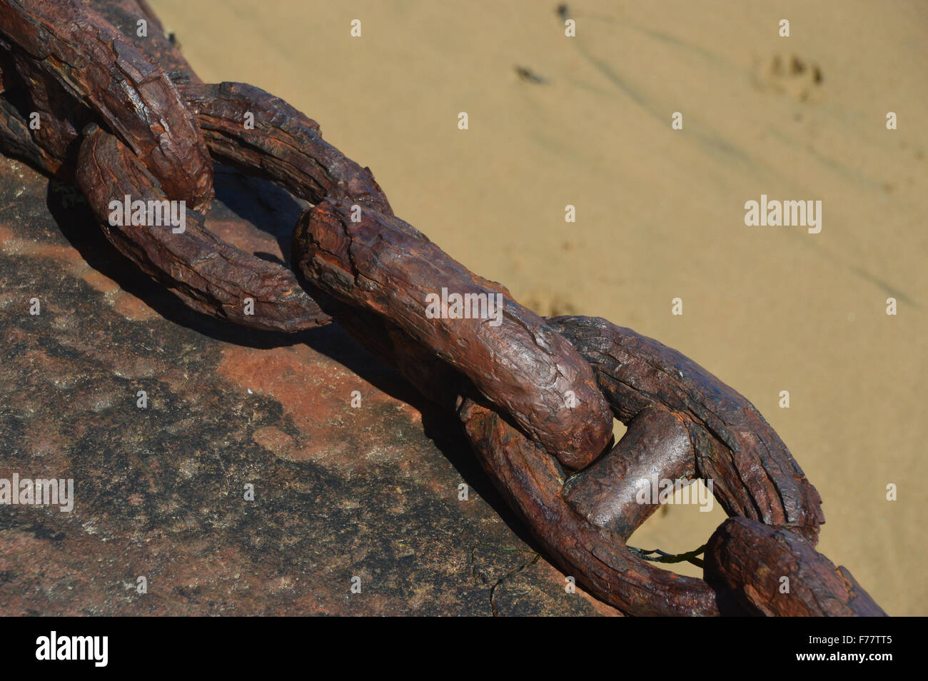 Mooring chain hi-res stock photography and images - Alamy