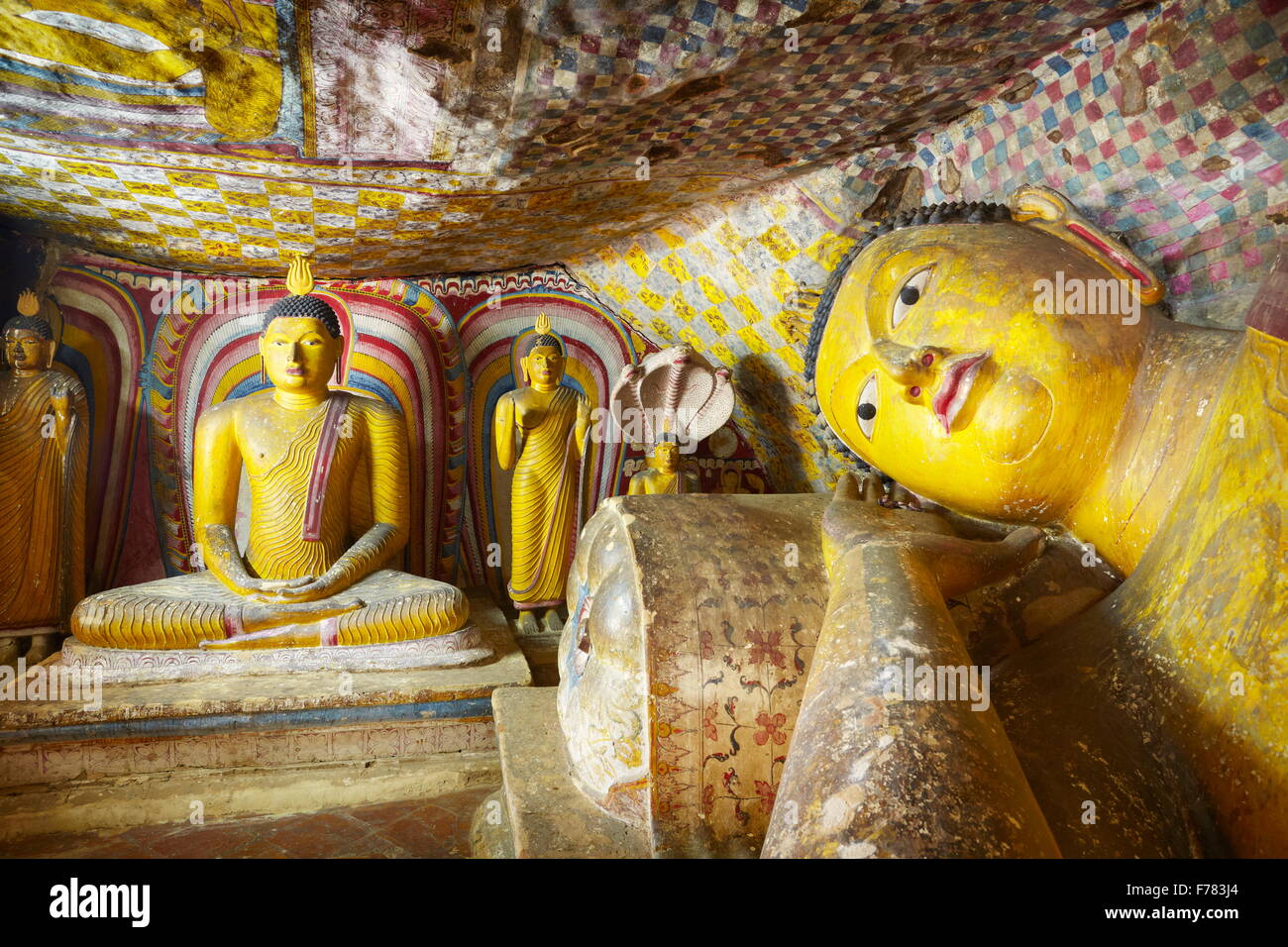 Dambulla cave paintings hi-res stock photography and images - Alamy