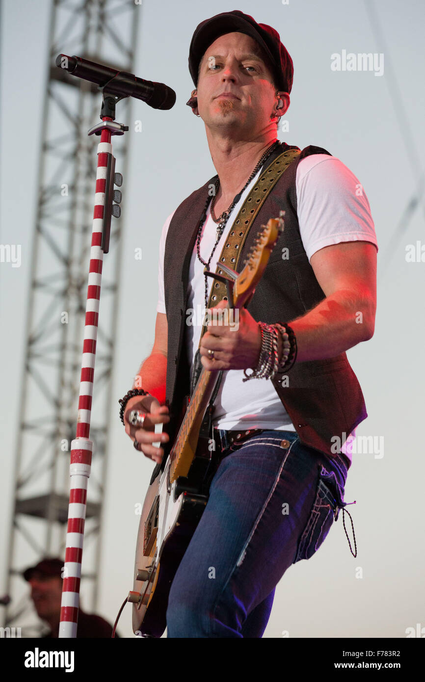 Oshkosh, Wisconsin, USA. 19th June, 2012. Musician KEIFER THOMPSON of ...