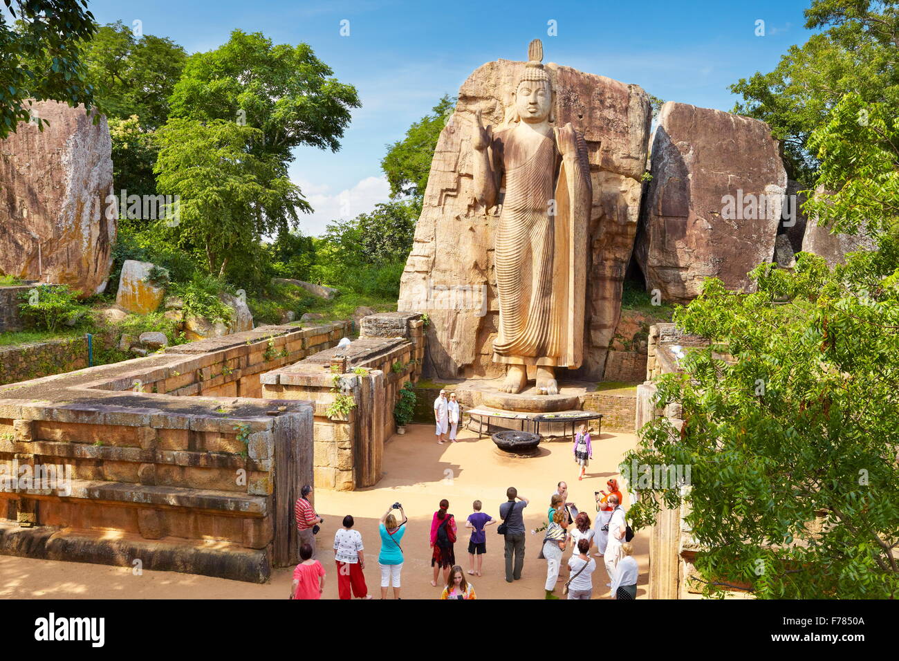 Sri Lanka - Anuradhapura, Buddha Aukana Statue, UNESCO World Heritage ...