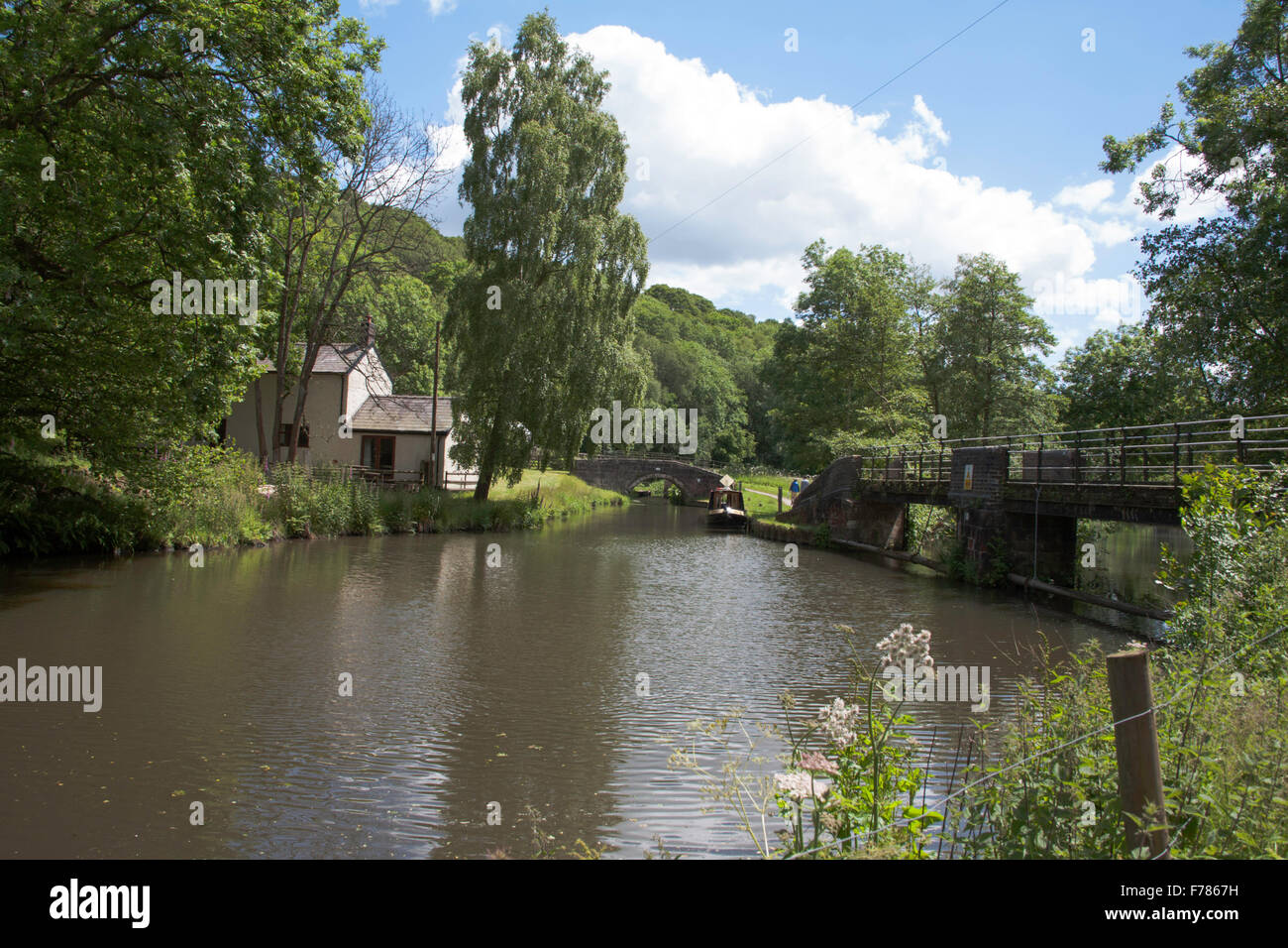 Caldon canal hi-res stock photography and images - Alamy