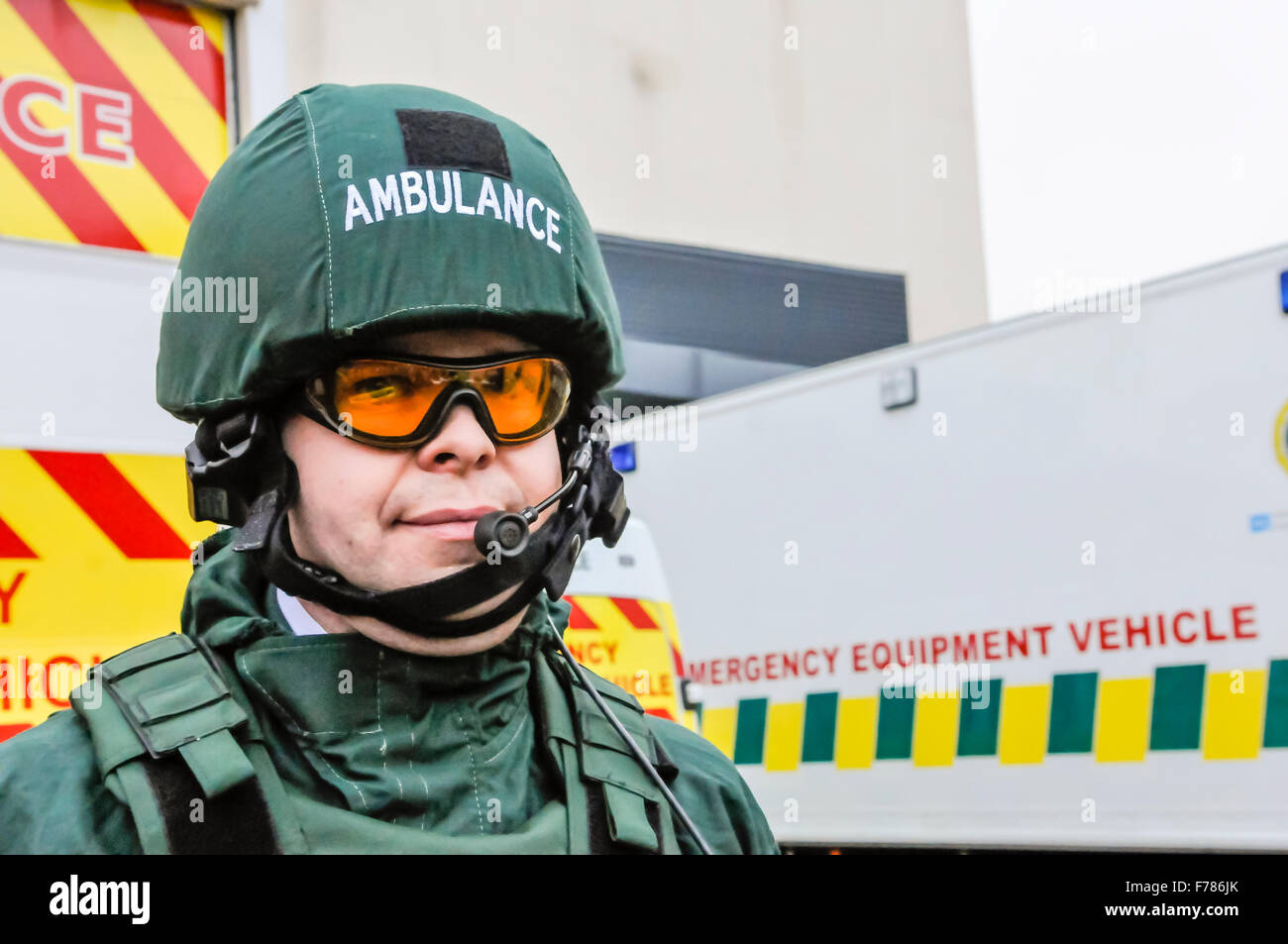 Paramedic unit ambulance uk High Resolution Stock Photography and ...