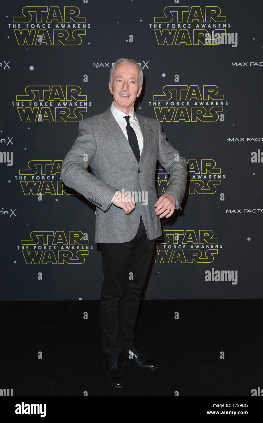 London, UK. 26 November 2015. British actor Anthony Daniels who plays ...