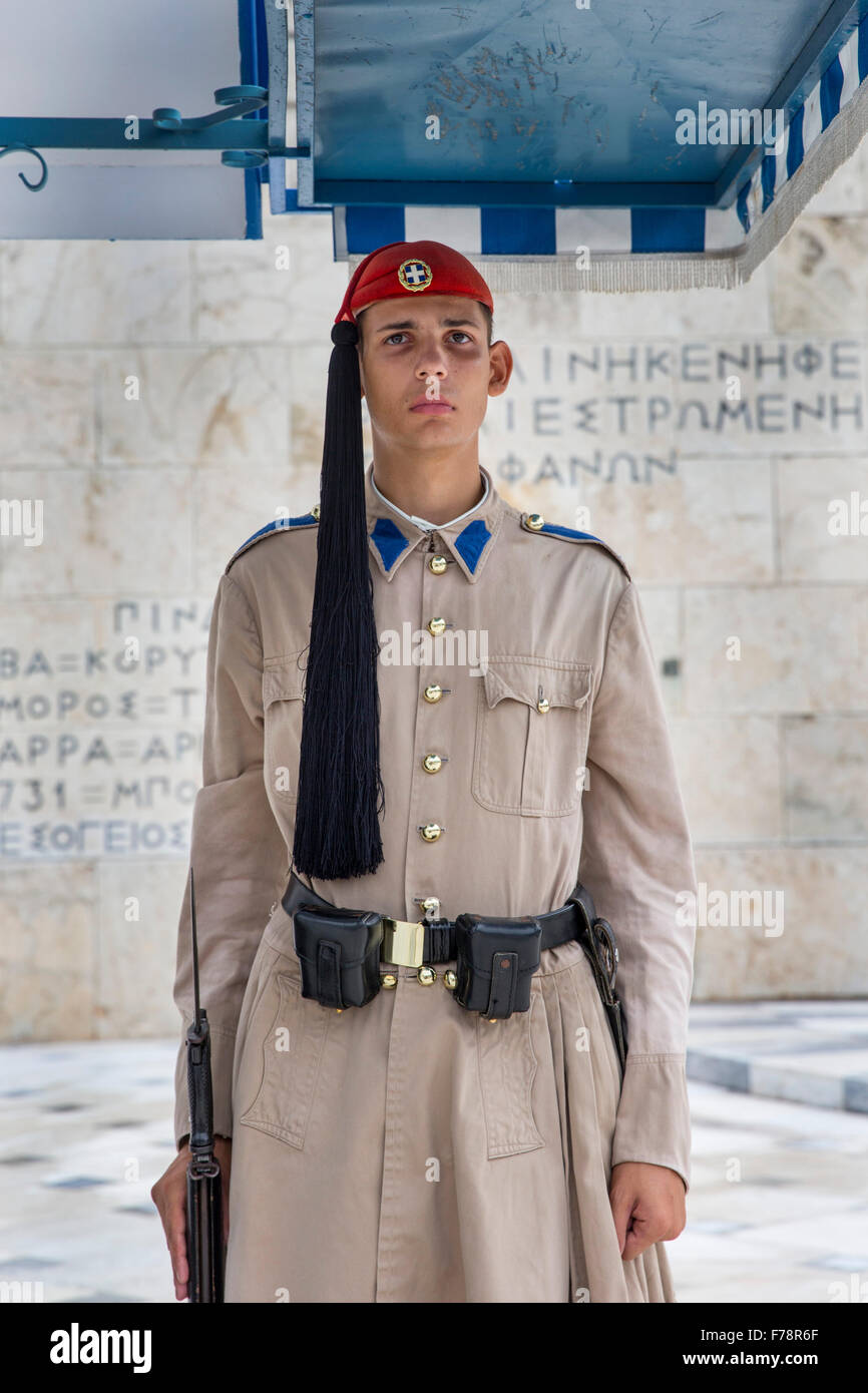 Greece military uniform hi-res stock photography and images - Alamy