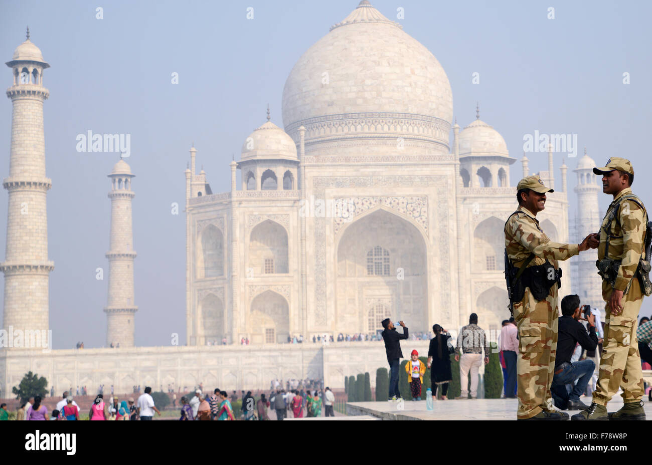 Indian solider protect the Tourist Stock Photo - Alamy