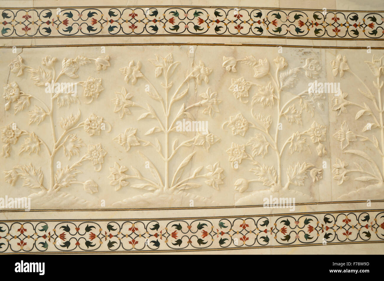 Detail of decorating wall in the Taj Mahal Stock Photo - Alamy