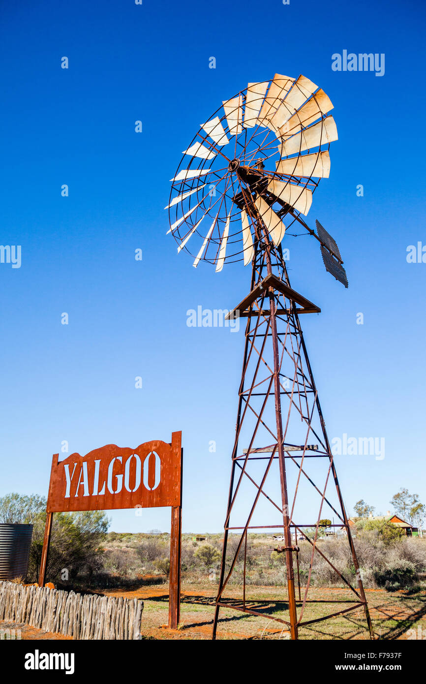 heritage windmill at the gold mining town Yalgoo in the Murchson ...