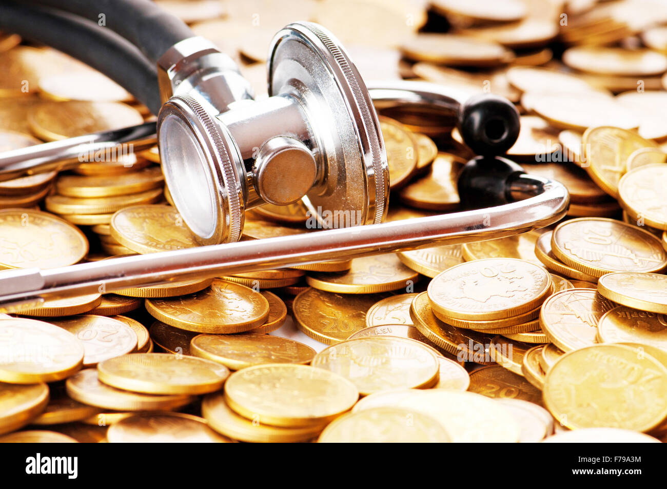 Stethoscope gold golden healthcare hi-res stock photography and images ...