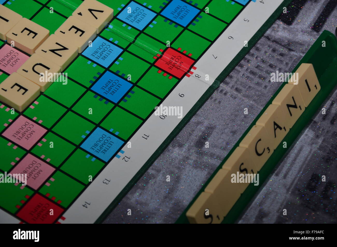 Scrabble winner hi-res stock photography and images - Alamy