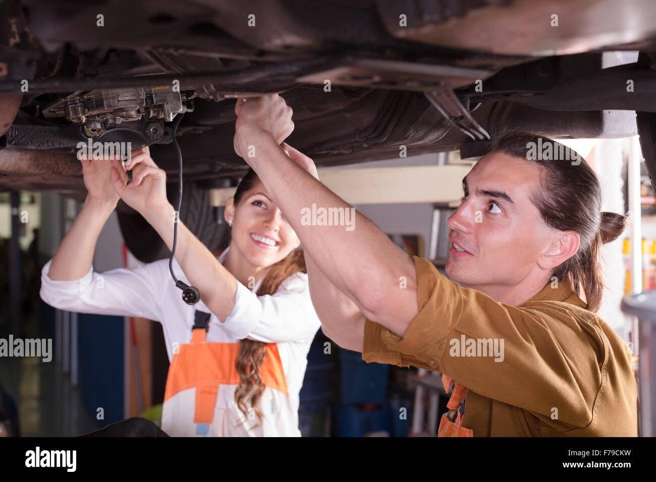 Professional auto mechanic working hi-res stock photography and images ...