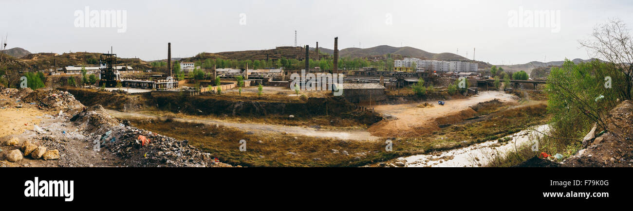 China poor village hi-res stock photography and images - Alamy