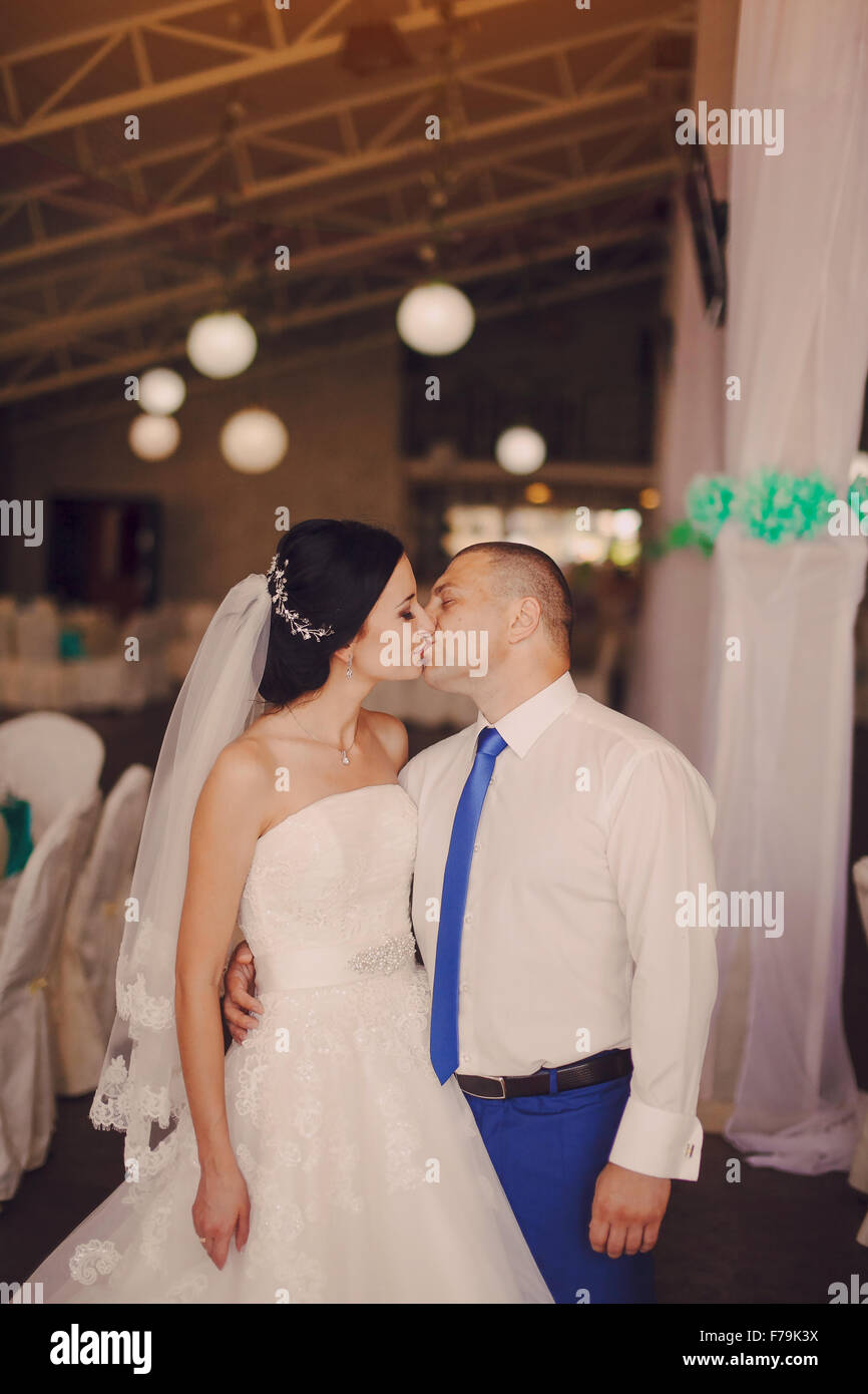 Wedding couple shadow hi-res stock photography and images - Alamy