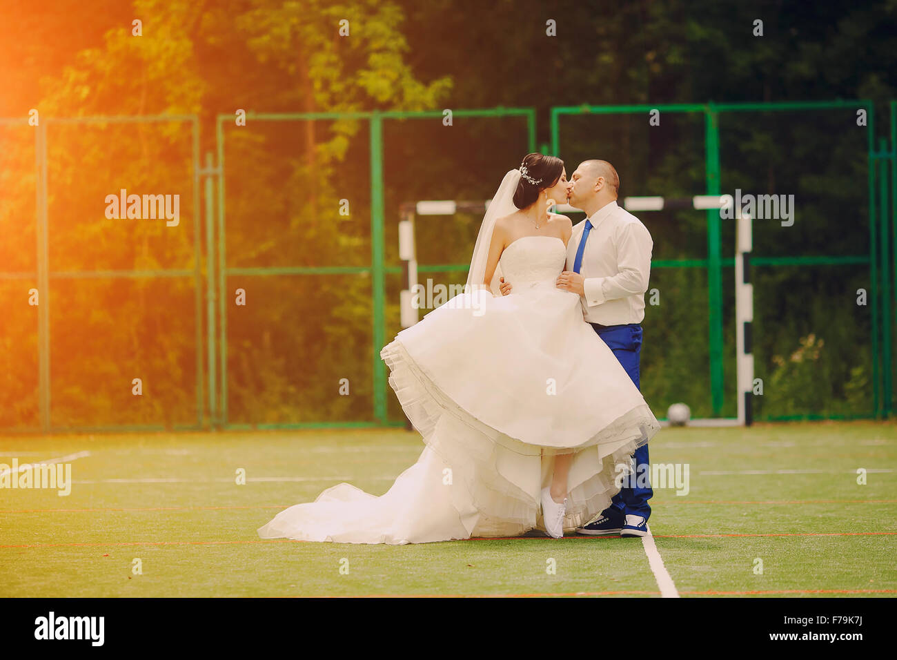 wedding couple HD Stock Photo - Alamy