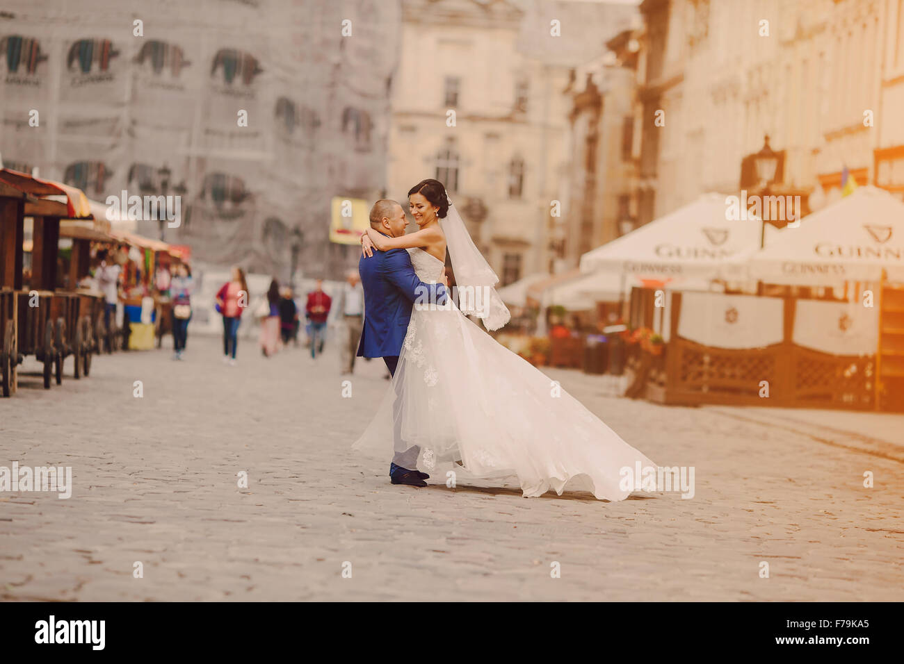 Young wadding hi-res stock photography and images - Alamy