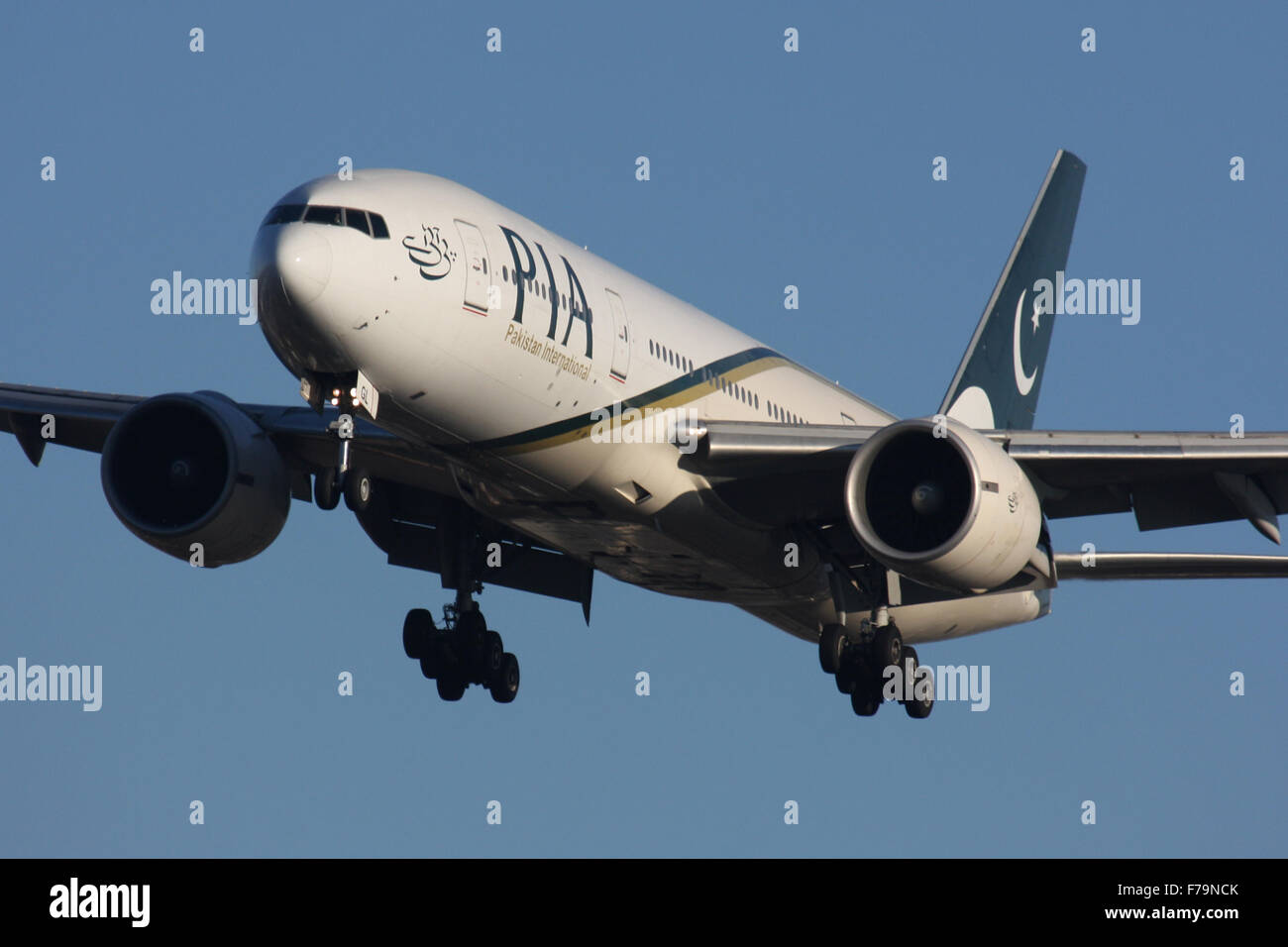 Pia plane hi-res stock photography and images - Alamy