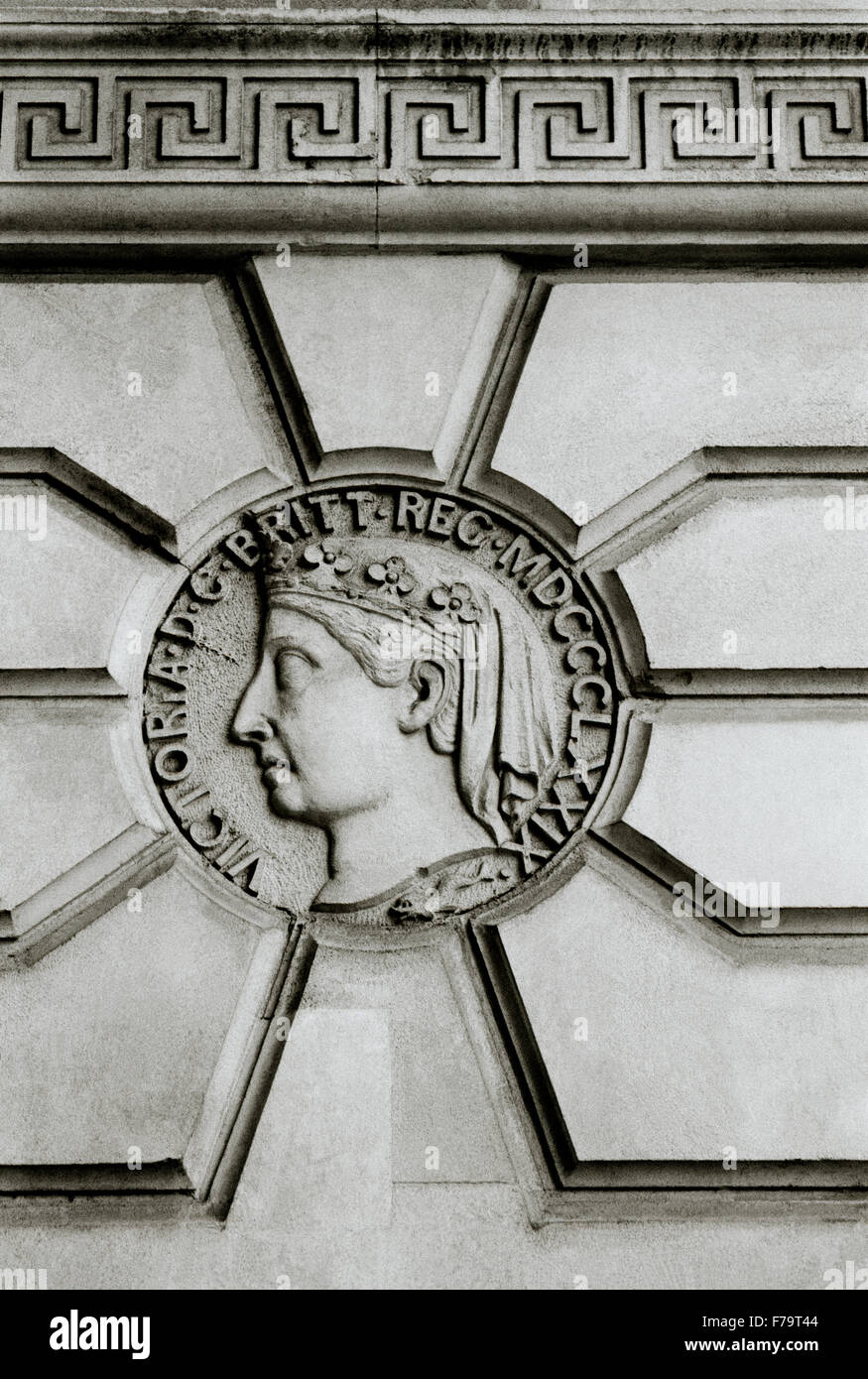 Victorian symbolism in art hi-res stock photography and images - Alamy