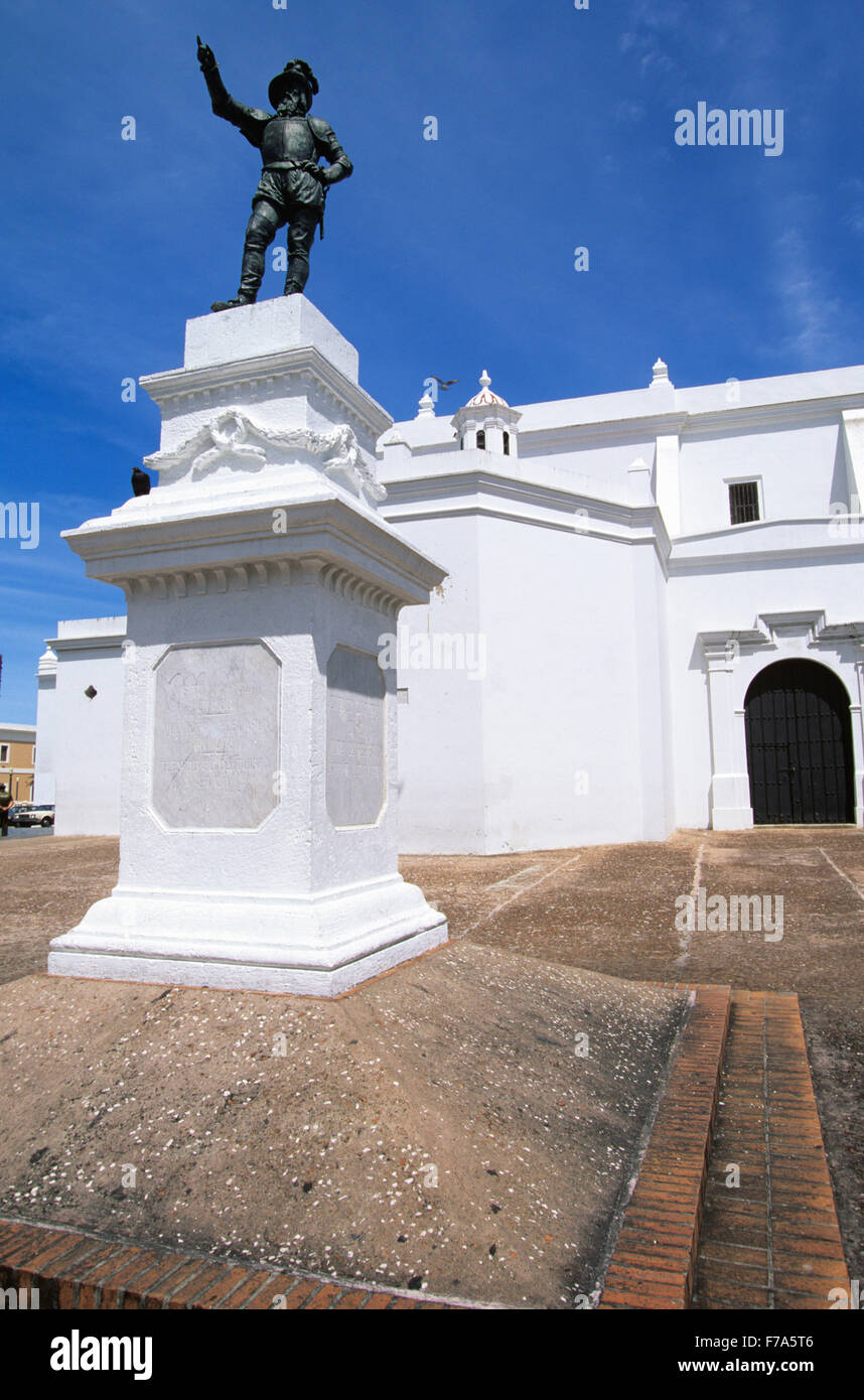 Ponce de Leon monument stands in the plaza beside San Jose Church, Old ...