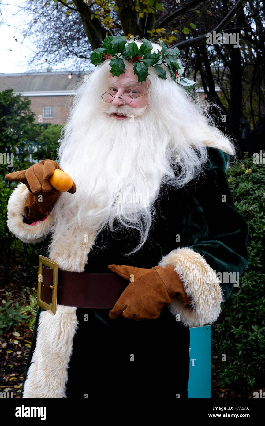 santa claus poses at the victorian festival of christmas 2015 ...