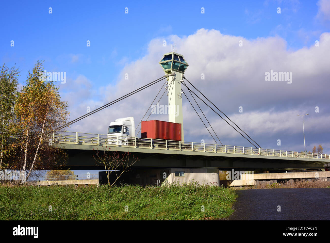 lorry crossing the river Ouse on Selby swingbridge yorkshire united ...