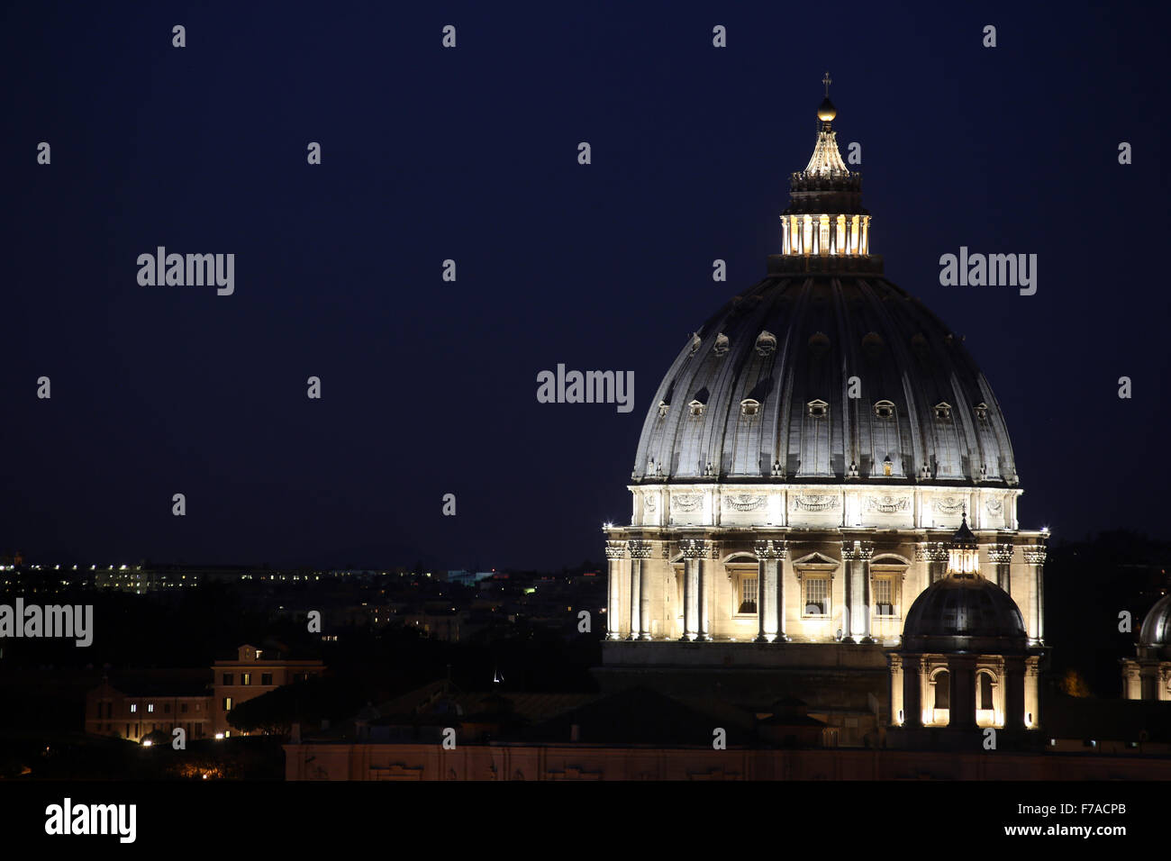 Papa francis vaticano hi-res stock photography and images - Alamy