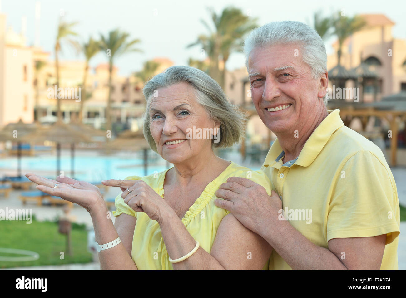 couple enjoy fresh Stock Photo - Alamy