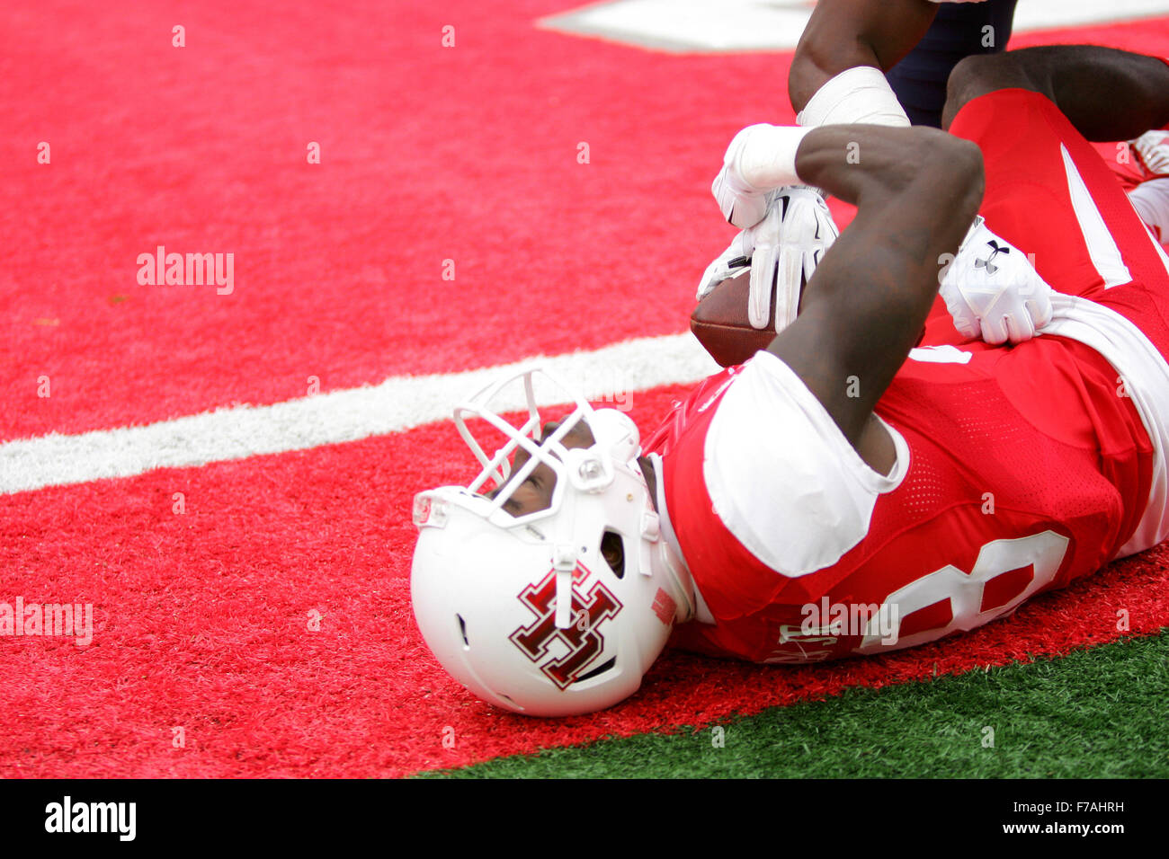 Houston, TX, USA. 27th Nov, 2015. Houston Cougars wide receiver Steven ...
