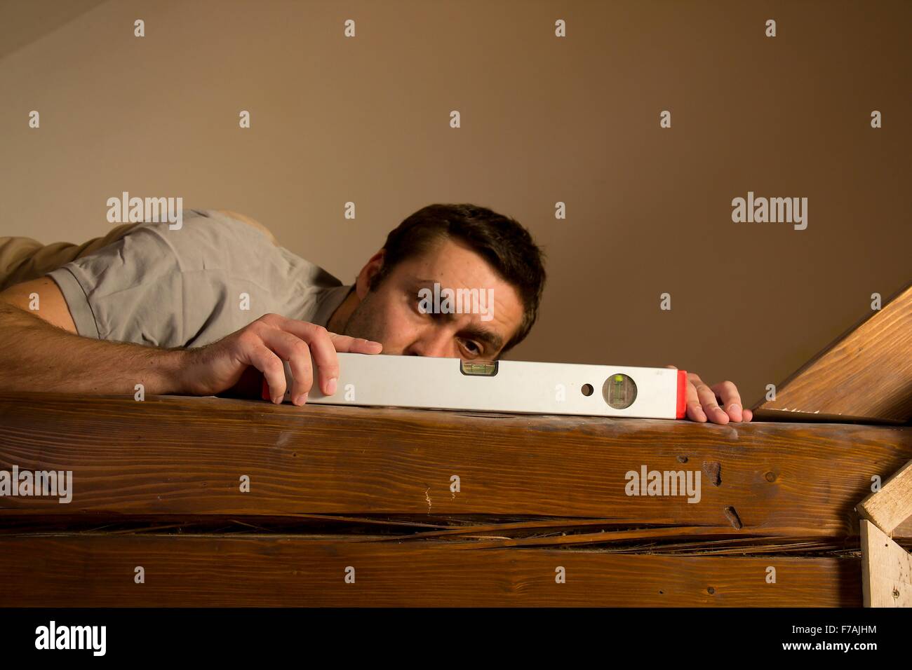 Accurate measurement plane using a spirit level Stock Photo - Alamy