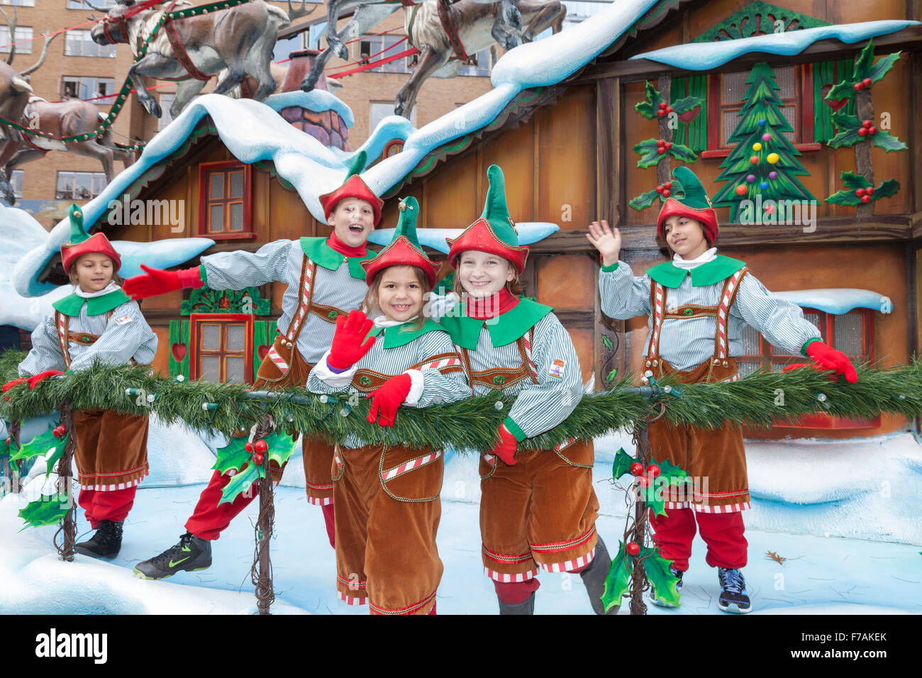 Parade sleigh hi-res stock photography and images - Alamy