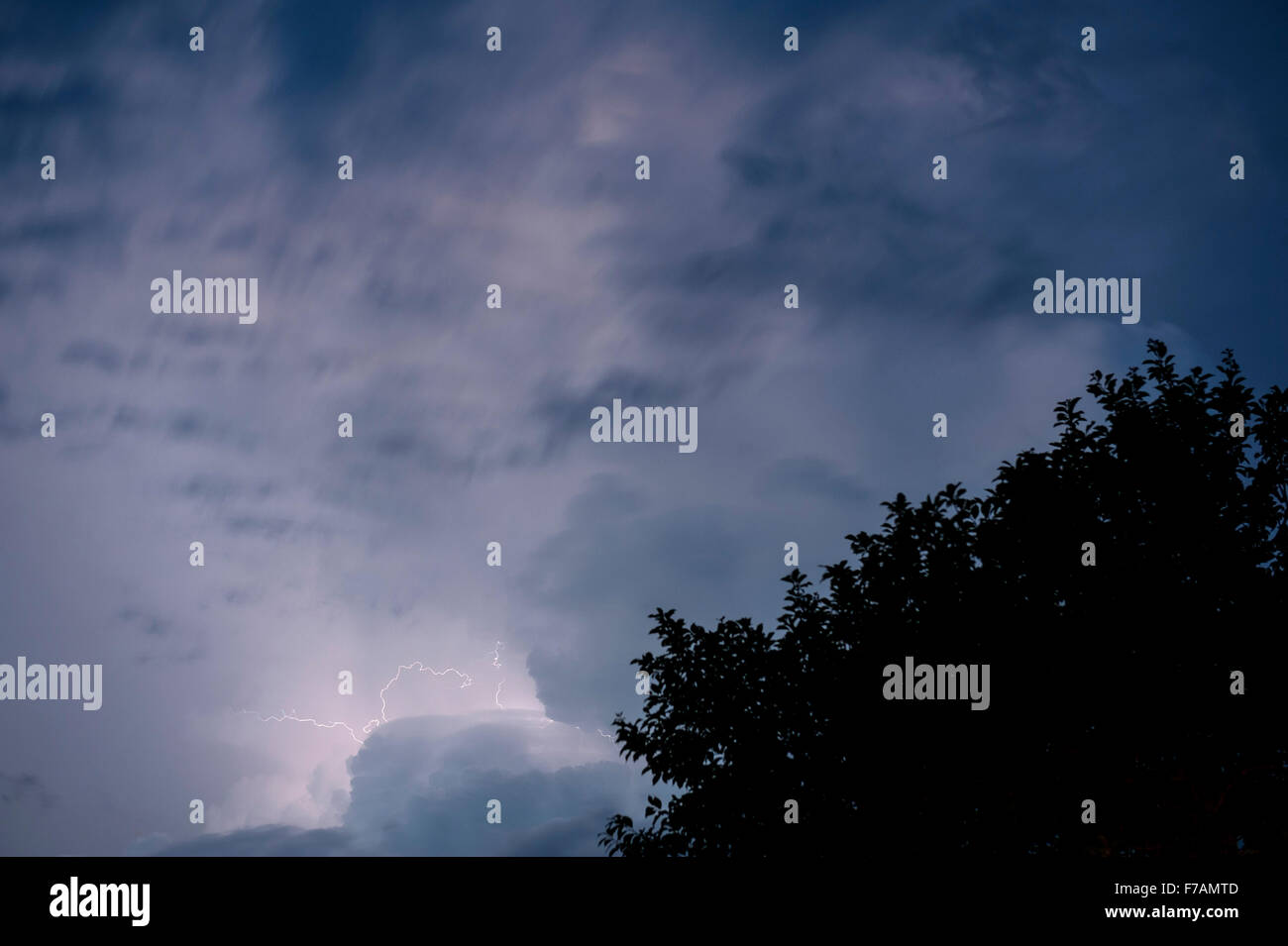 Stormy sky lightning hi-res stock photography and images - Alamy
