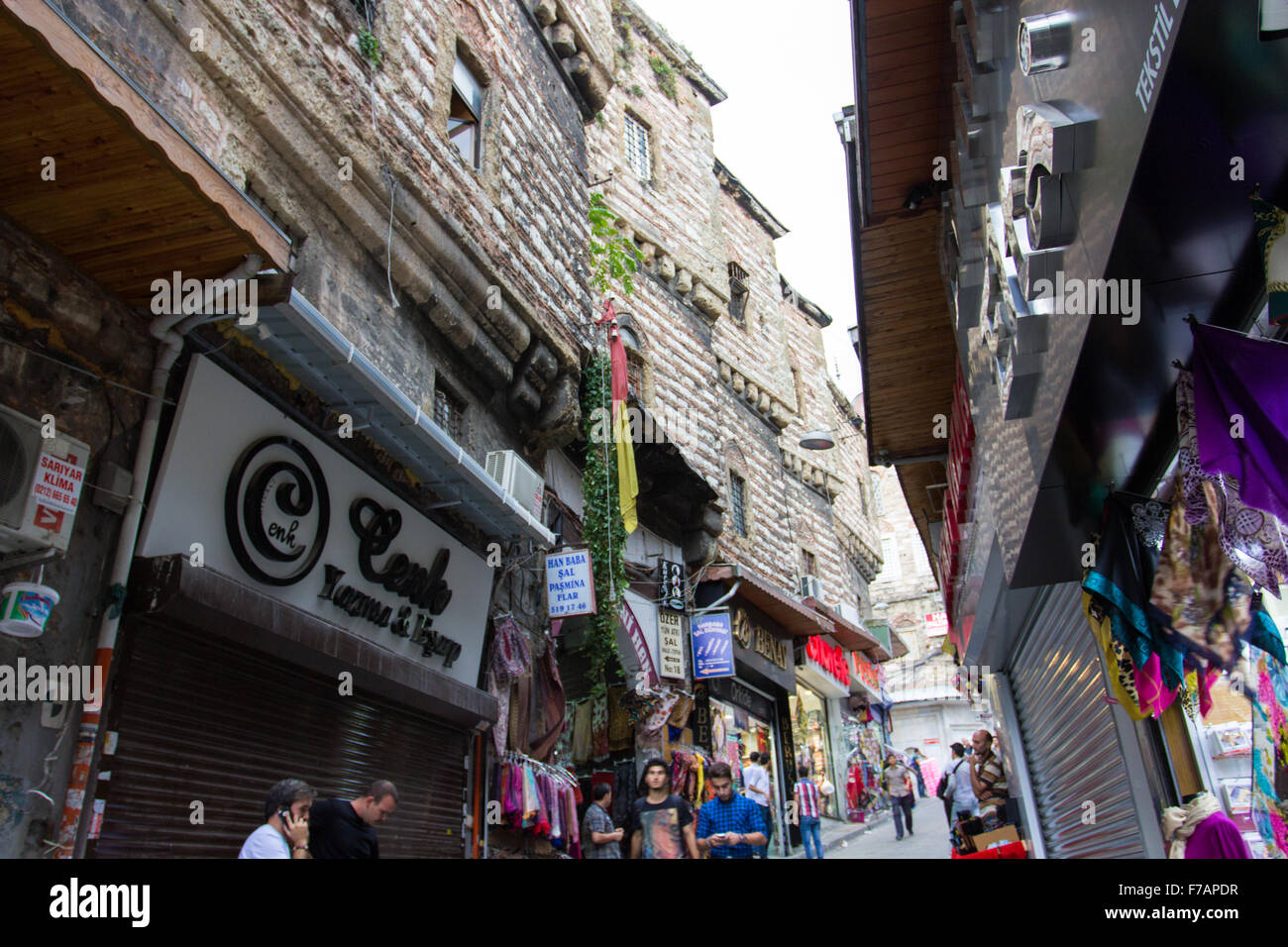 Istanbul busy street scene Stock Photo - Alamy