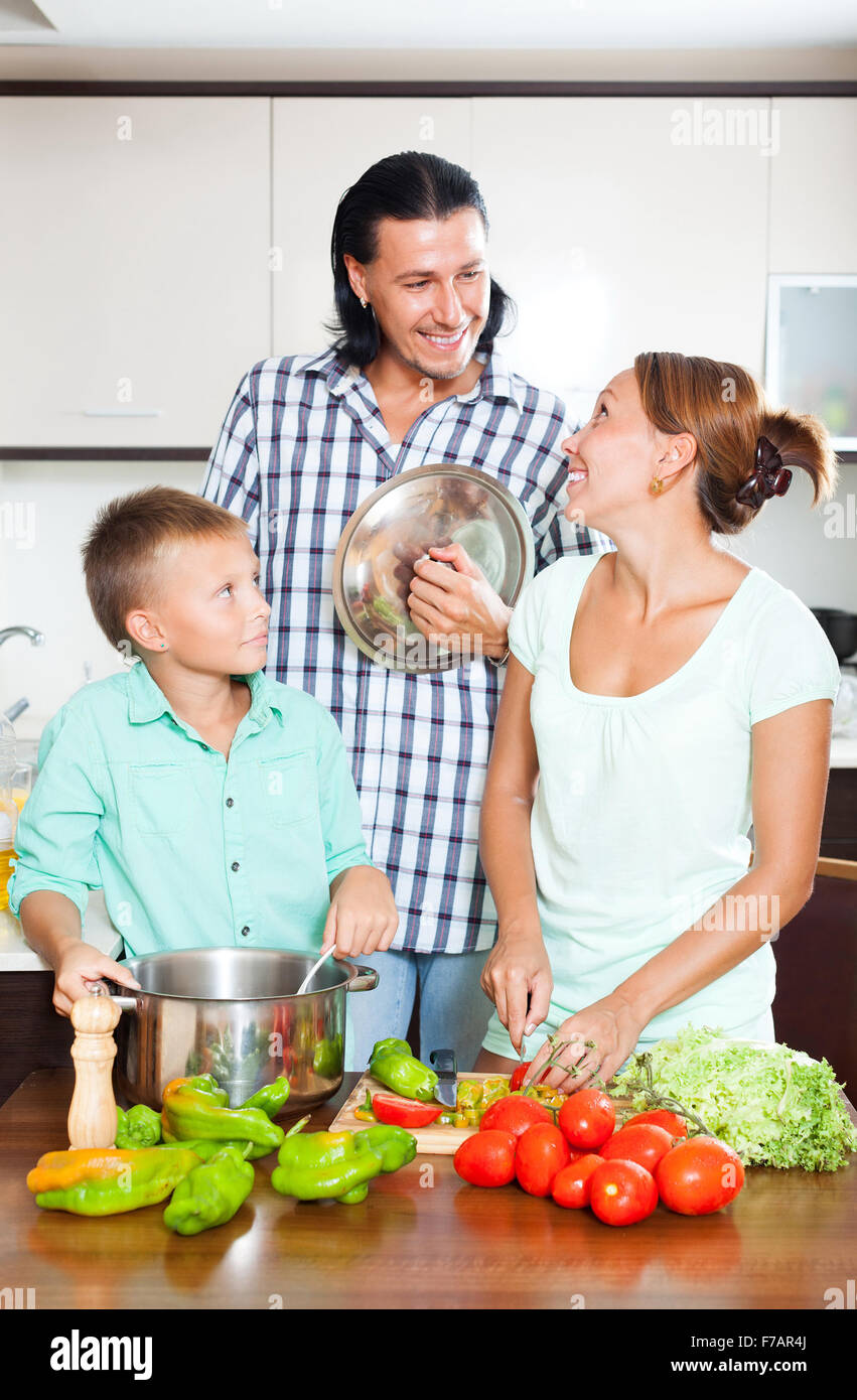 Boy cooking vegetables 10 hi-res stock photography and images - Alamy