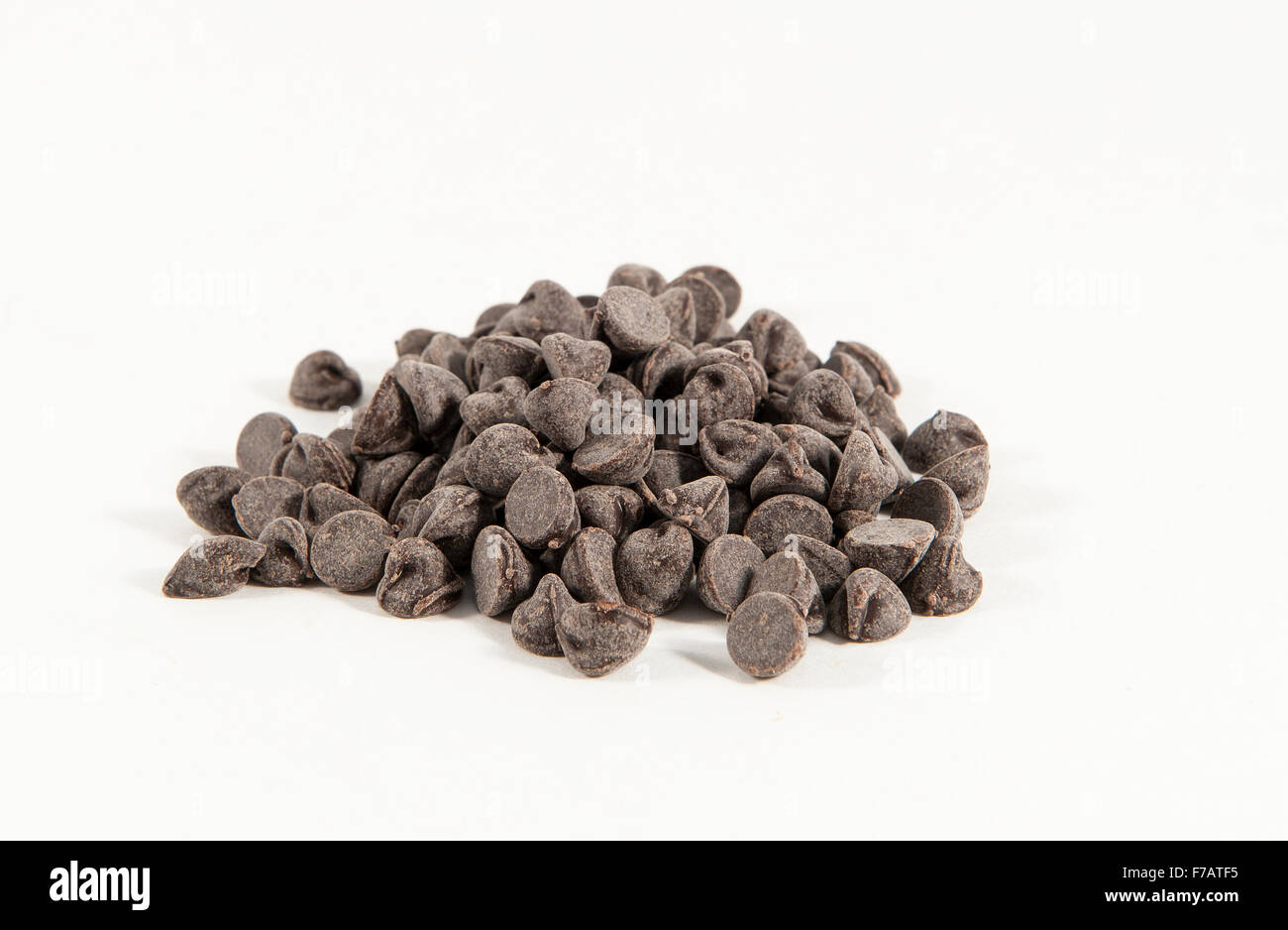 pile of chocolate chips Stock Photo - Alamy