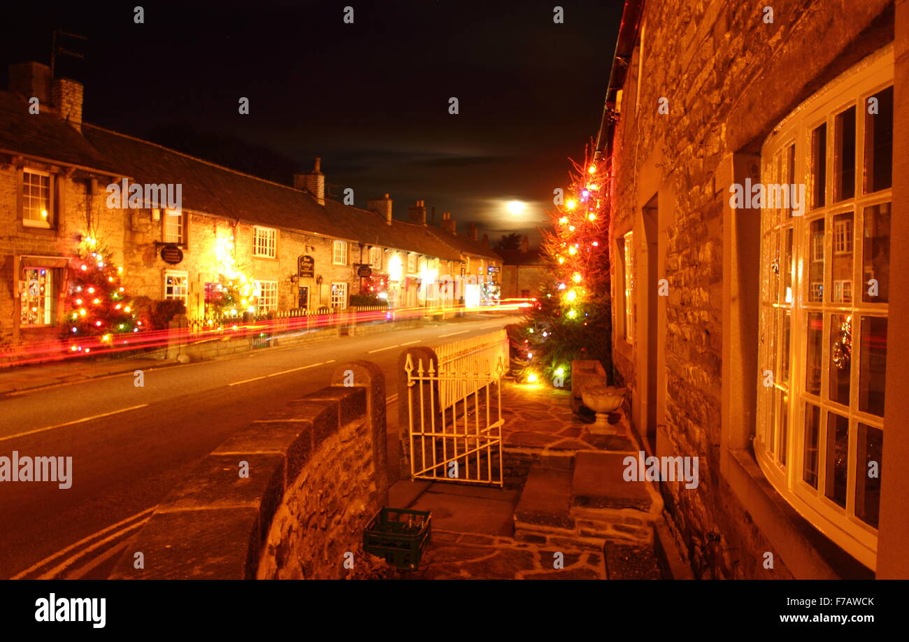 Castleton christmas lights derbyshire hi-res stock photography and ...