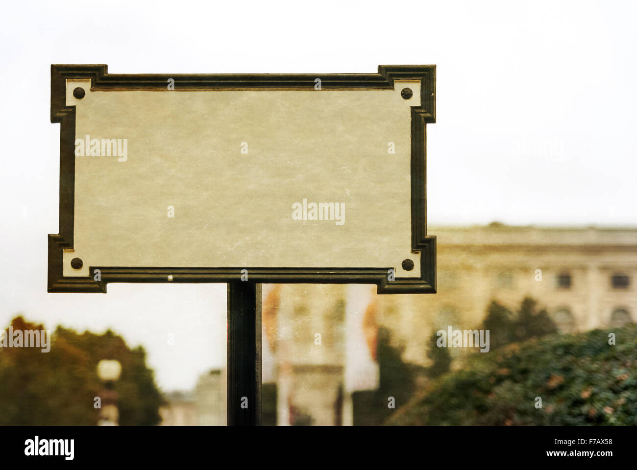 Blank street name sign hi-res stock photography and images - Alamy