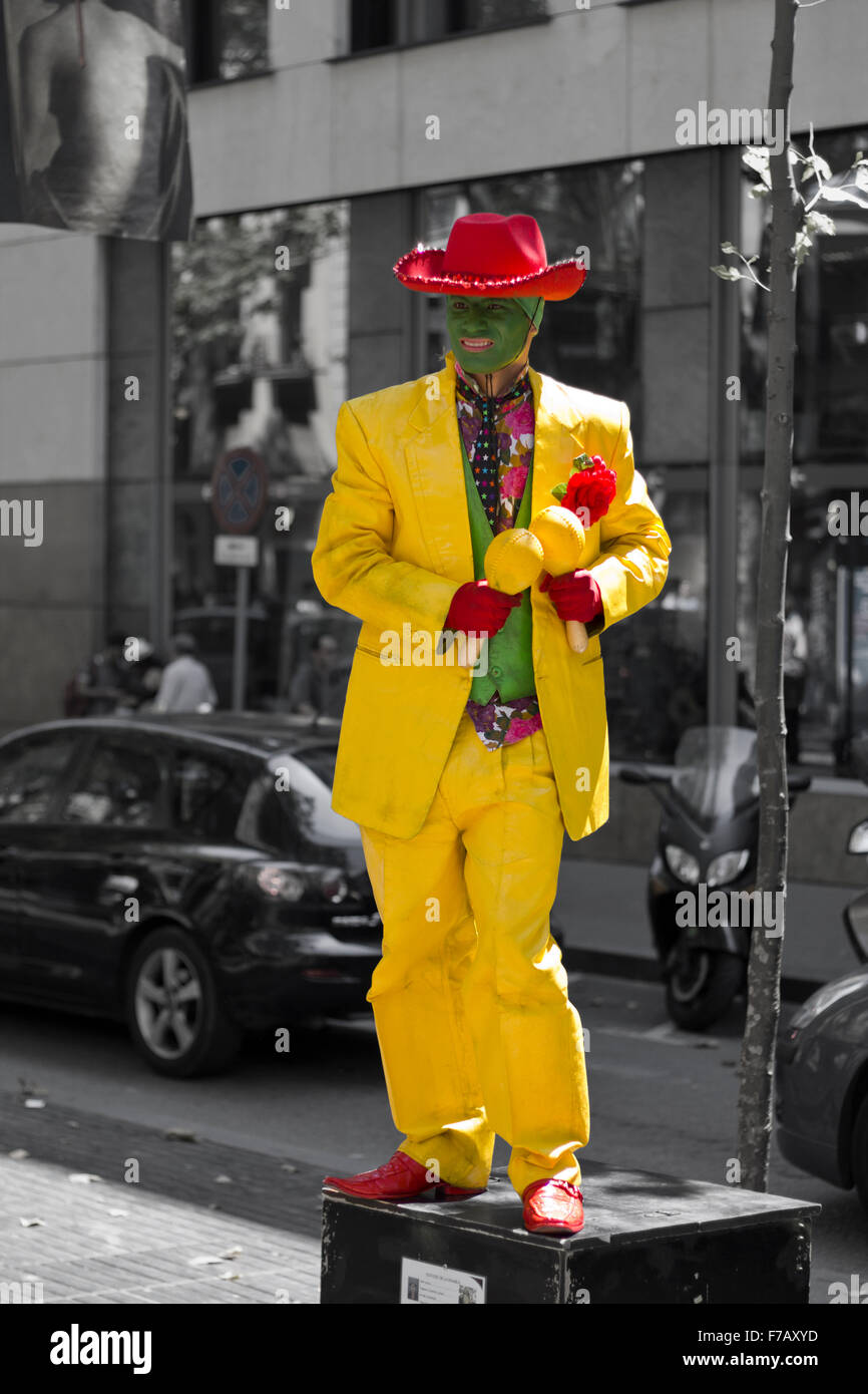 The mask statue on La Rambla in Barcelona Stock Photo - Alamy