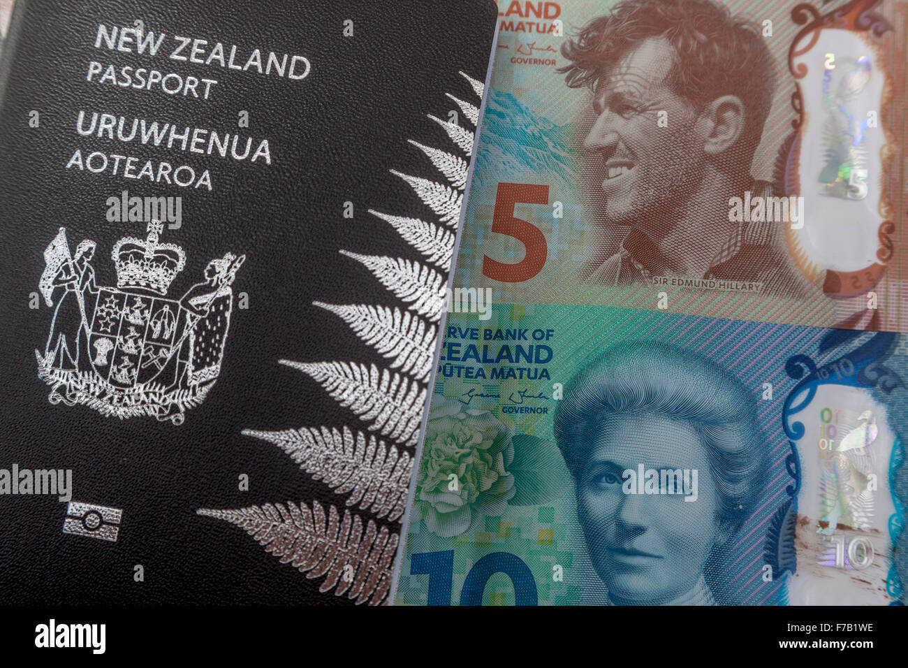 New updated five and ten kiwi dollar New Zealand bank notes, NZD $5 and ...