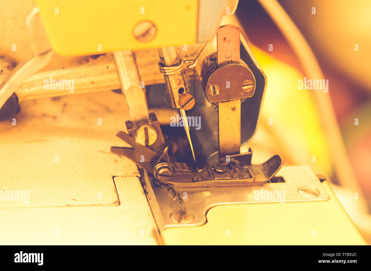 Sewing machine - vintage style effect picture Stock Photo - Alamy