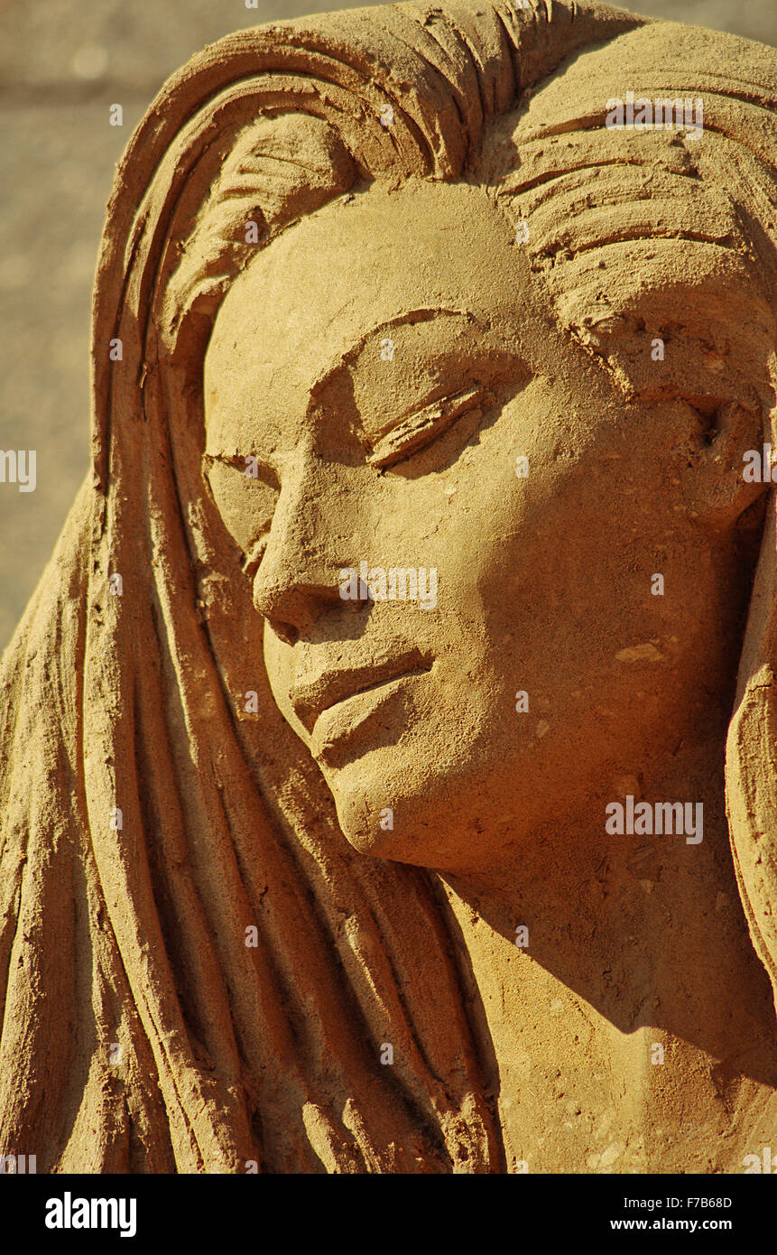 Sand sculpture face hi-res stock photography and images - Alamy