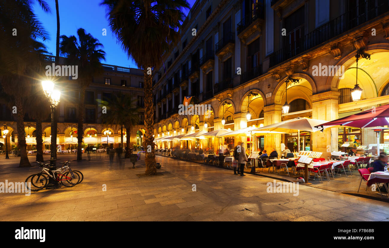 Placa Reial in winter evening. Barcelona Stock Photo - Alamy