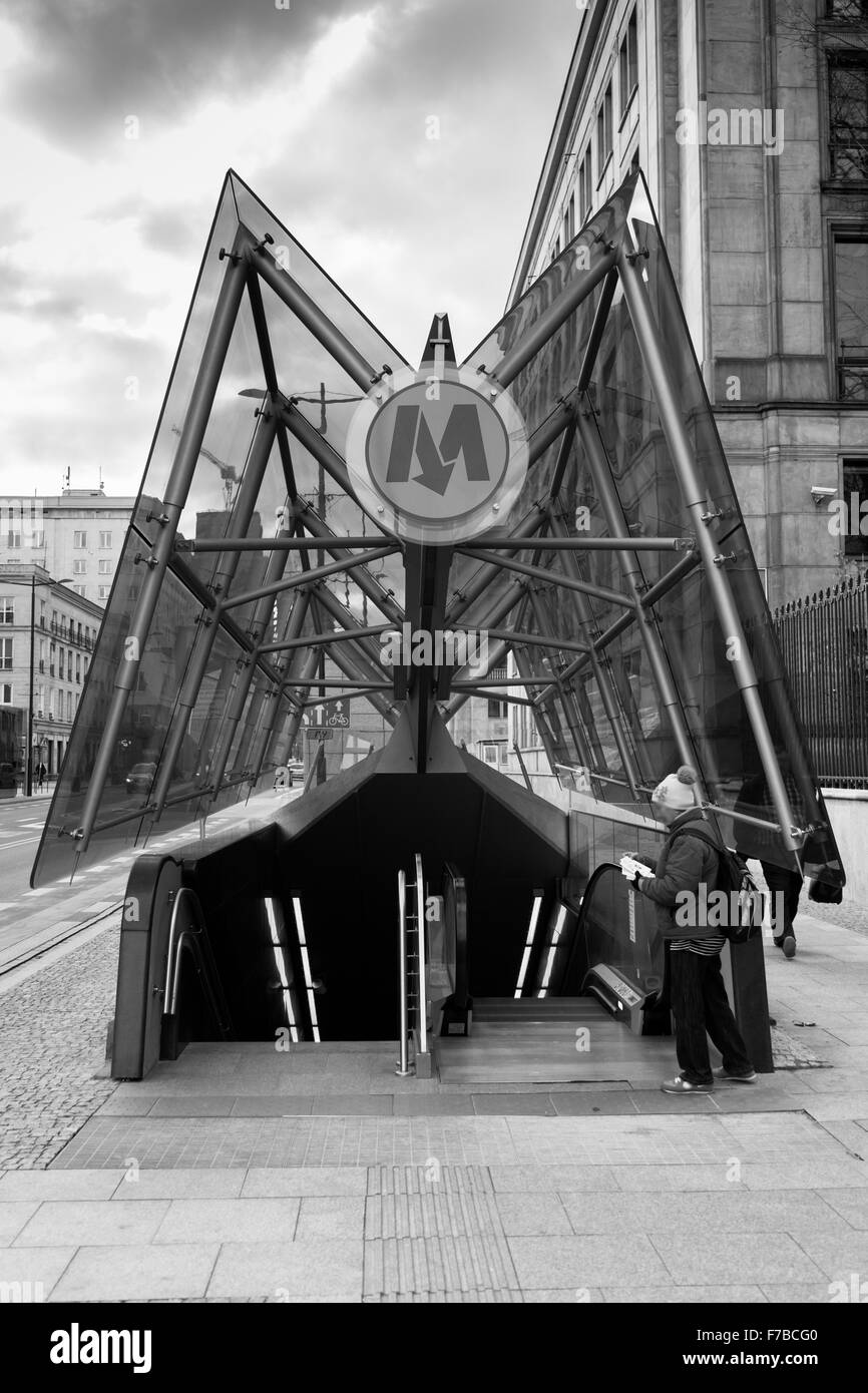 Entrance warsaw metro rondo hi-res stock photography and images - Alamy