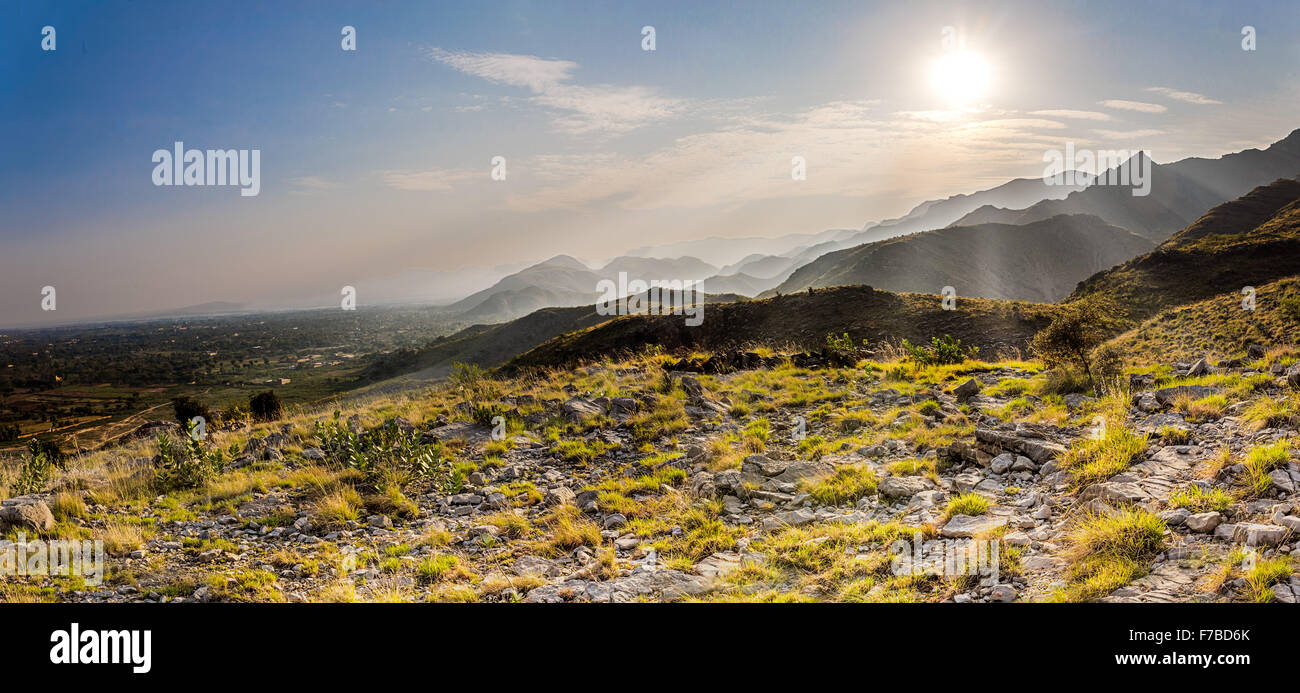 Khyber Pass in Northwest Pakistan Stock Photo - Alamy