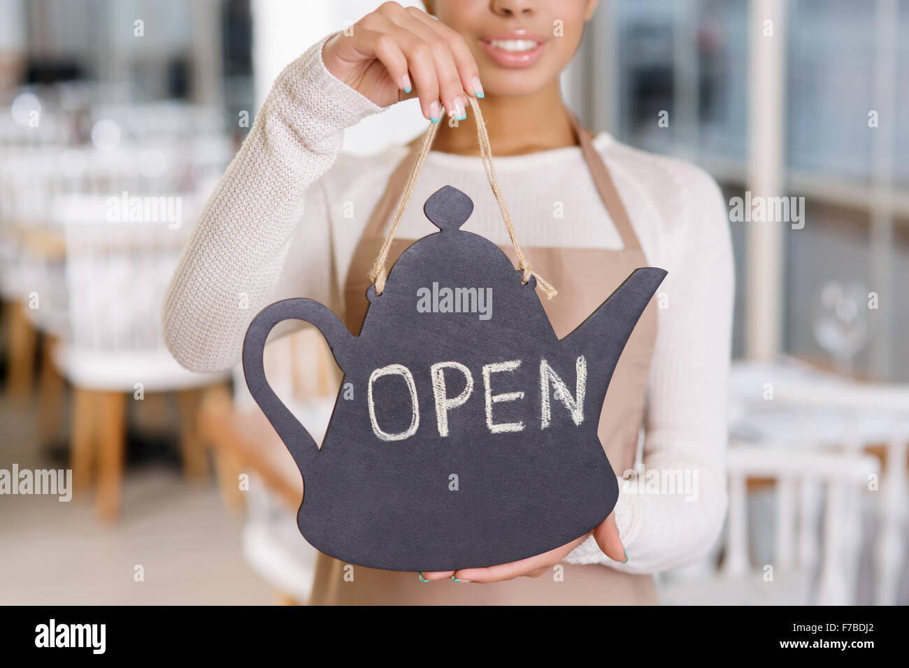 Girls cafe waitress hi-res stock photography and images - Alamy