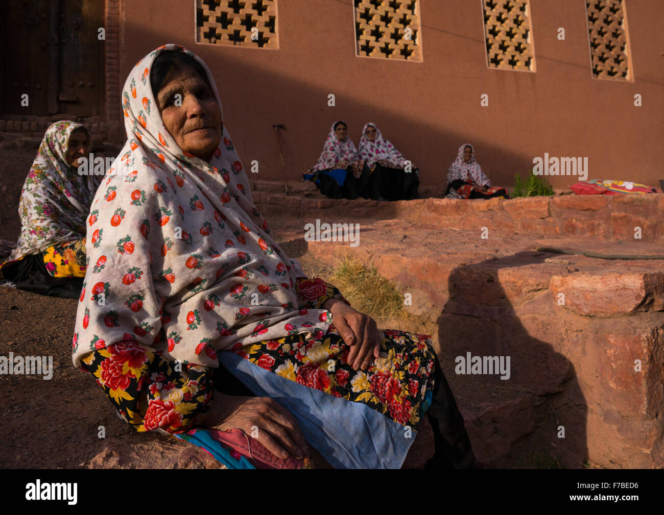 Portrait Of Iranian Women Wearing Traditional Floreal Chadors In ...