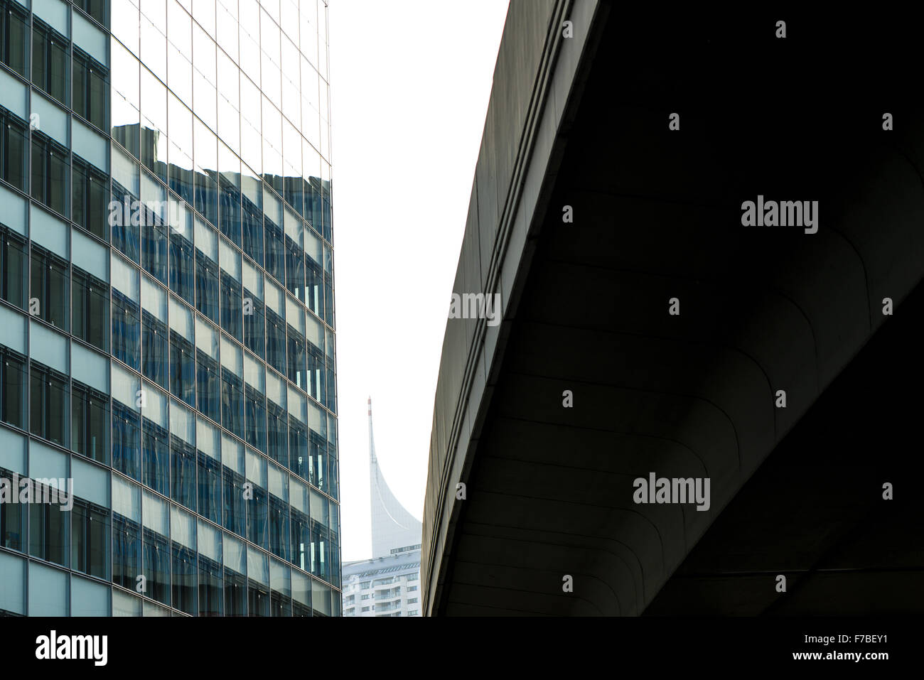 IZD Tower, Danube City, DC, Vienna, Austria Stock Photo - Alamy