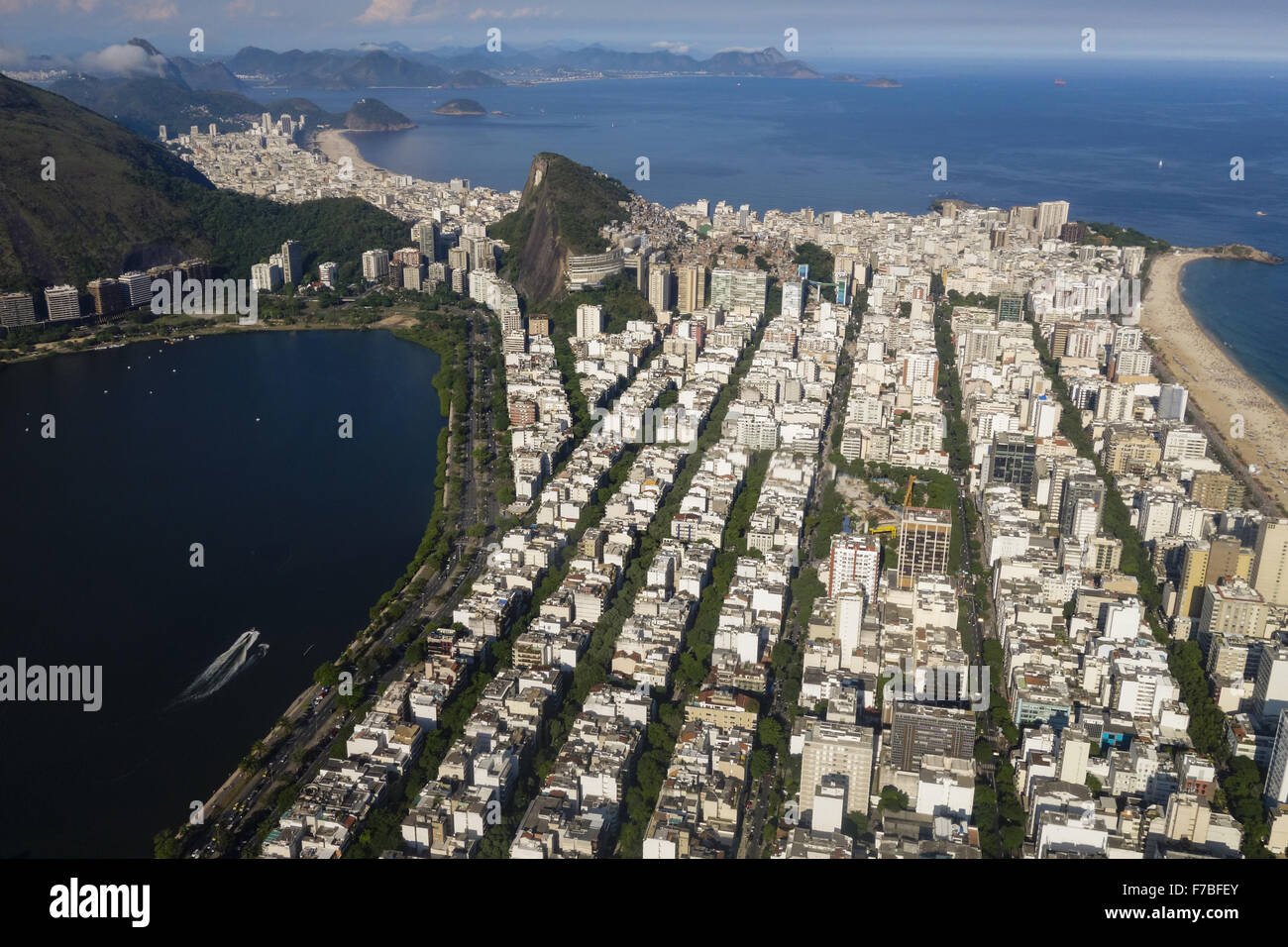 Rio de Janeiro, Lagoa Rodrigo de Freitas, Brazil Stock Photo - Alamy Rio de Janeiro, Lagoa Rodrigo de Freitas, Brazil Stock Photo - Alamy