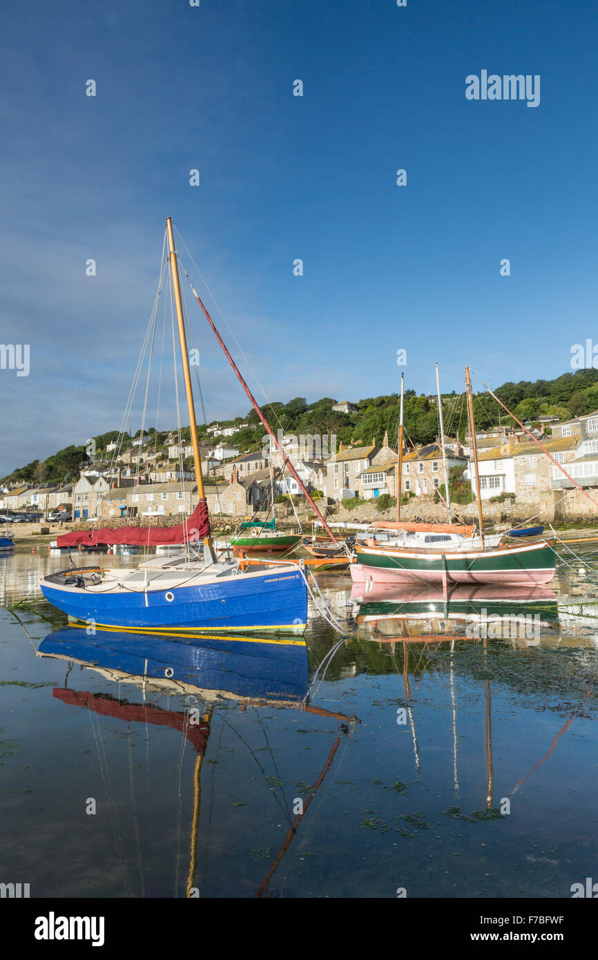 Fishing boats in Mousehole harbour, Cornwall, England Stock Photo - Alamy