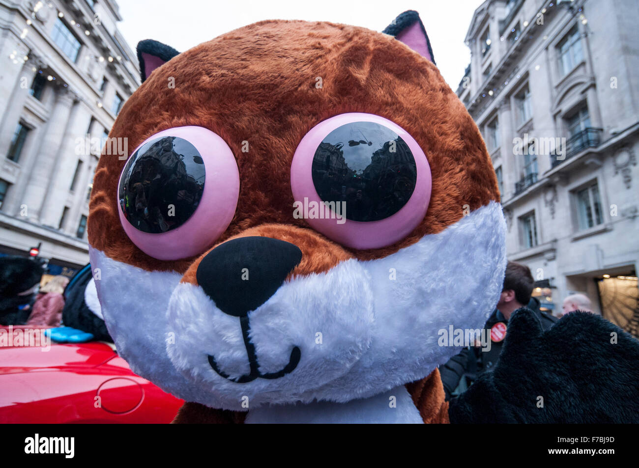 Hamleys closed hi-res stock photography and images - Alamy