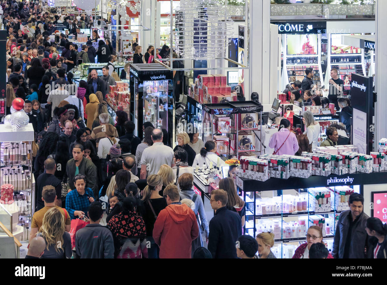 Crowds Shopping at Macy's Flagship Department Store in Herald Square on ...