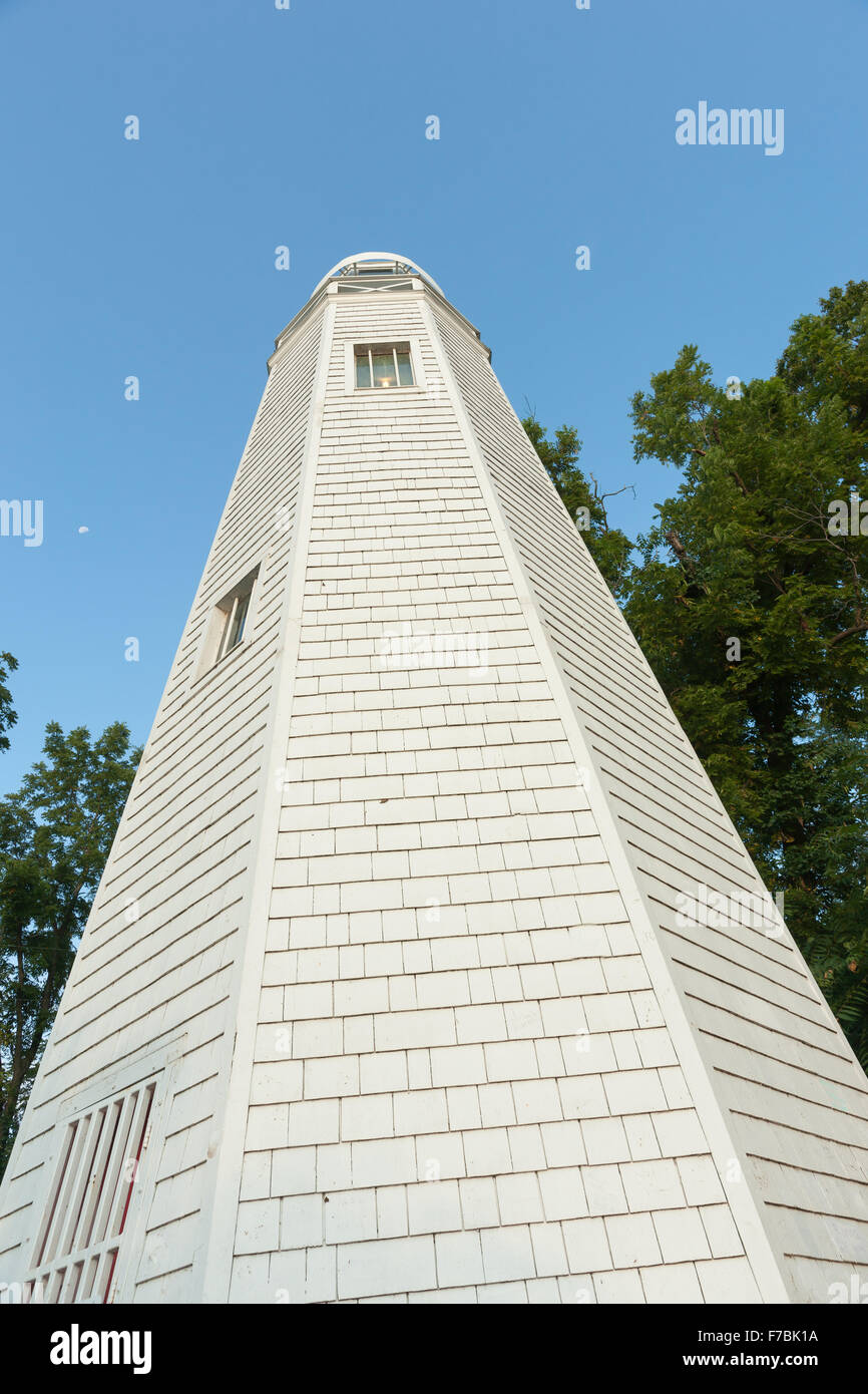 Mark Twain Memorial Lighthouse on Cardiff Hill Hannibal Missouri ...